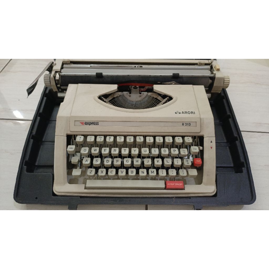 Jual Mesin Tik Arori Express R213 | Shopee Indonesia