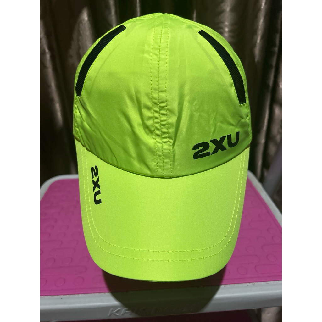 Jual Topi Lari/Running Cap 2XU warna Hijau Stabilo-100%original-Kondisi ...