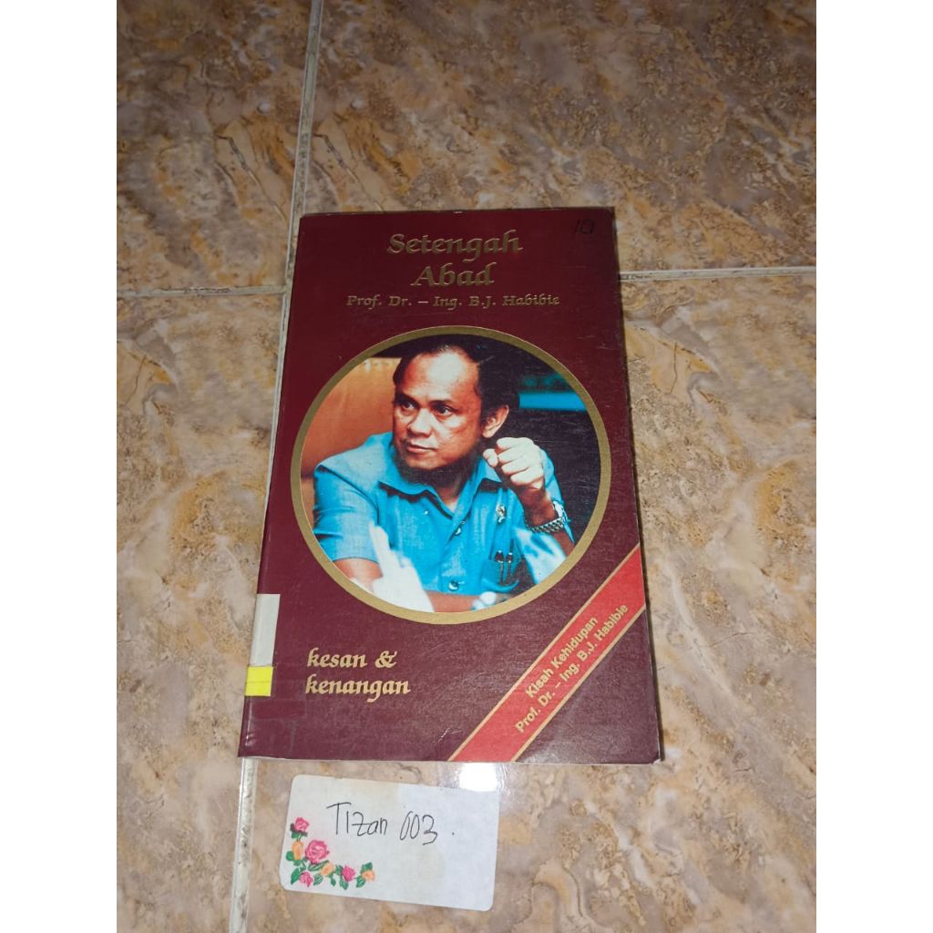 Jual Buku Setengah abad Prof dr Ing Bj Habibie kesan & kenangan | Shopee Indonesia