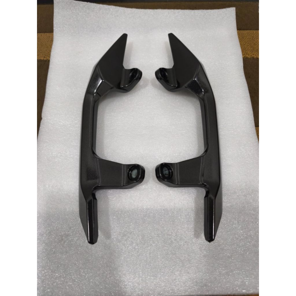 Jual BEHEL BEGEL JOK BELAKANG HONDA ADV 160 ORIGINAL | Shopee Indonesia