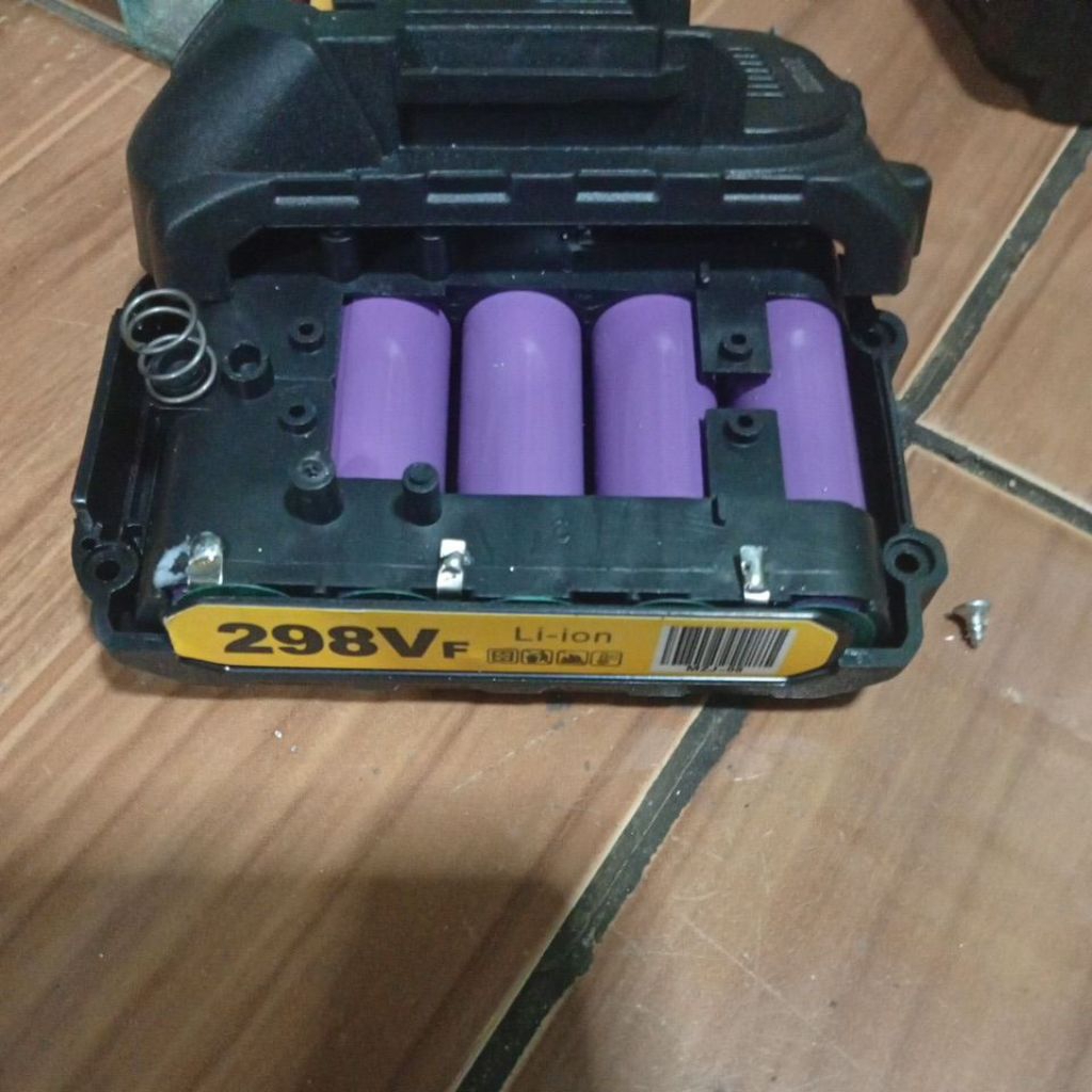 Jual 5 cell batre 18650 seri 21 volt plus kesing dan per tanpa bms ...