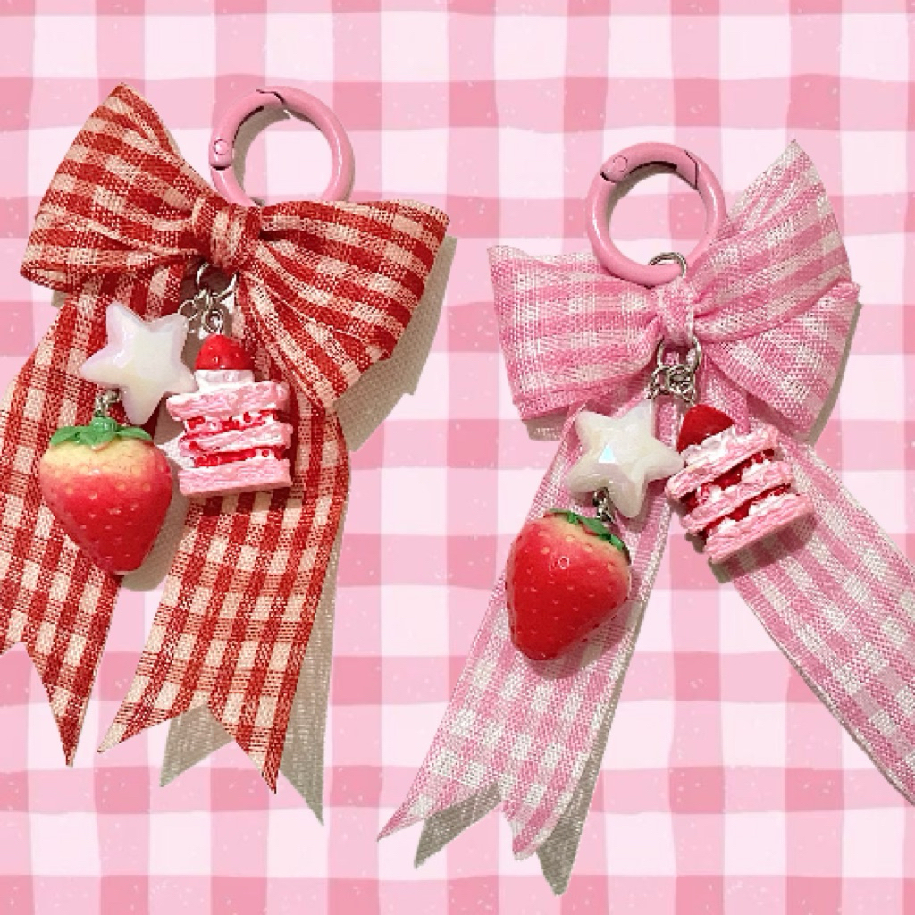 Jual Twinkle Strawberry Charm | Keychain | Gantungan Tas | Strawberry ...