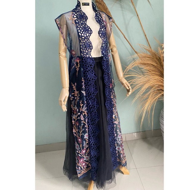 Jual SEVENBEE - Kinan Outer - Outer Panjang Kebaya Tile Brukat Bunga ...