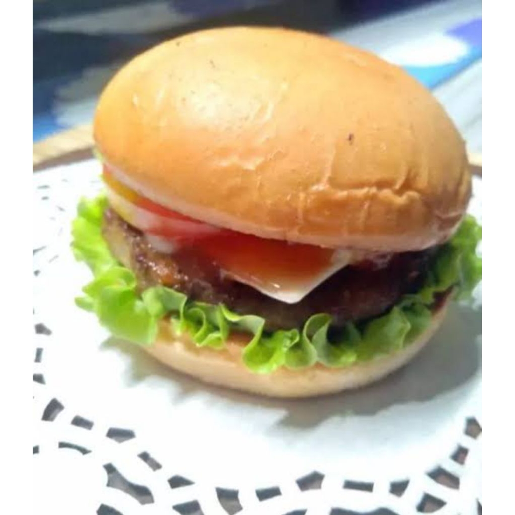 Jual Beef Burger / Burger Daging Sapi 1 porsi (Makanan siap saji ...