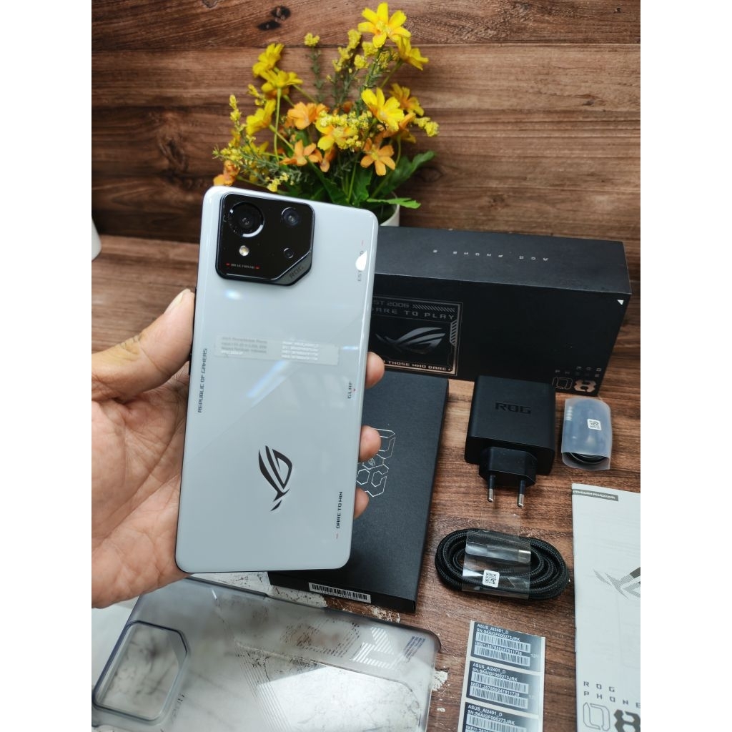 Jual Asus rog phone 8 white 12/256 gb mulus fullset original garansi ...