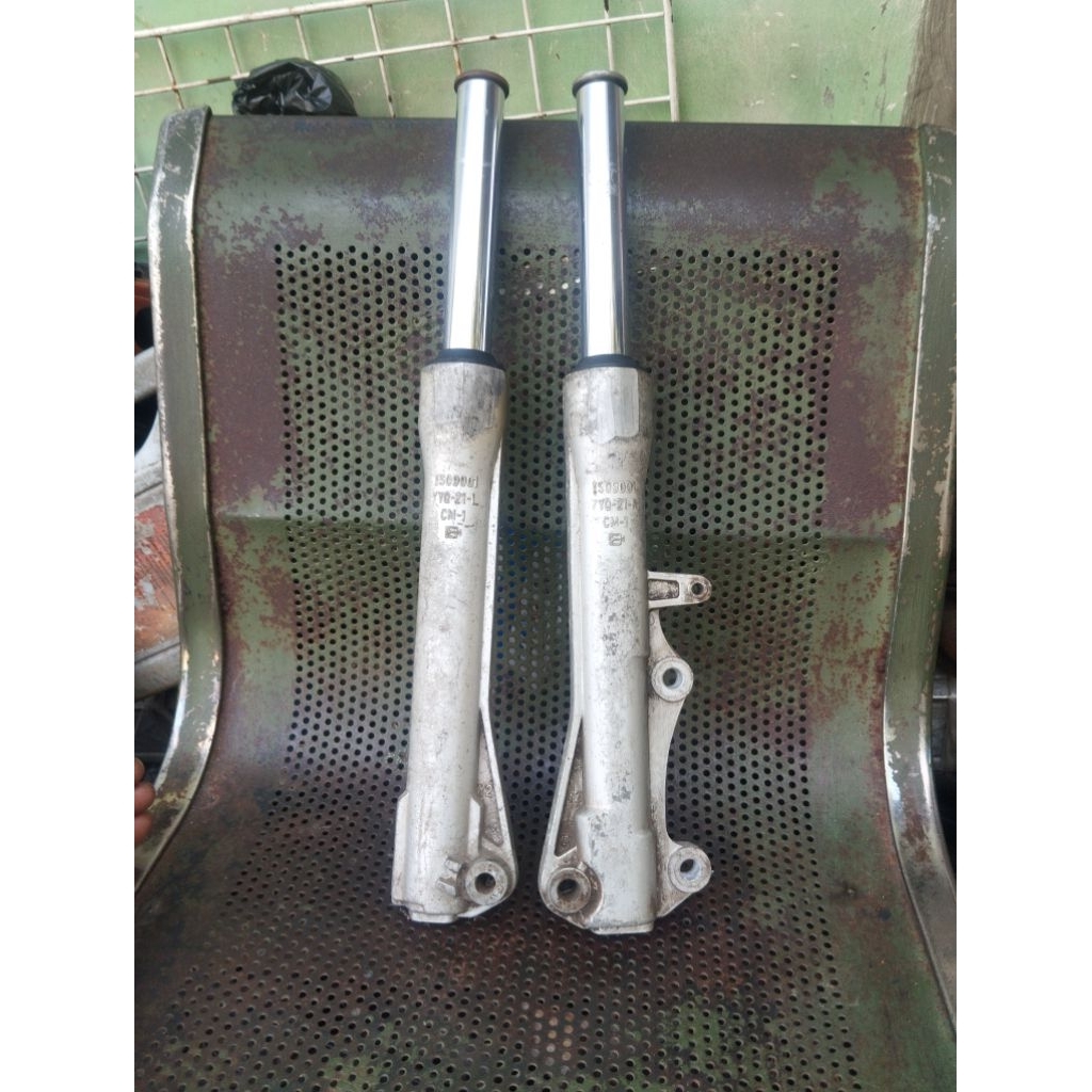 Jual shock depan shockbreaker depan beijing champ ala ala copy yamaha ...
