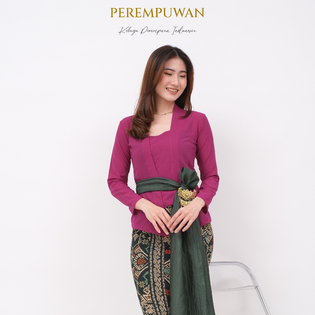 Jual SAMAYA - Setelan Kebaya Bali Kutu baru Set Chiffon Prada Hitam Putih Lengan Panjang ...