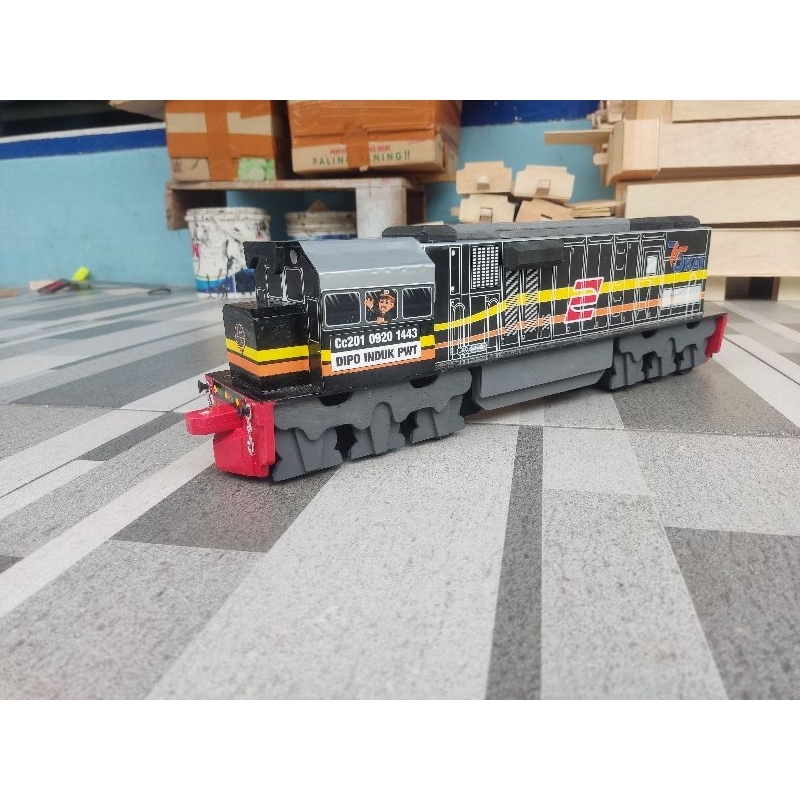 Jual miniatur kereta api kayu cc201 BLACK | Shopee Indonesia
