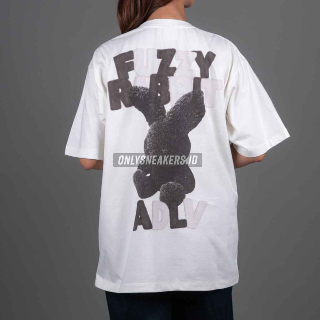 Jual ADLV FUZZY FONT RABBIT CREAM TEE (100% AUTHENTIC) | Shopee Indonesia