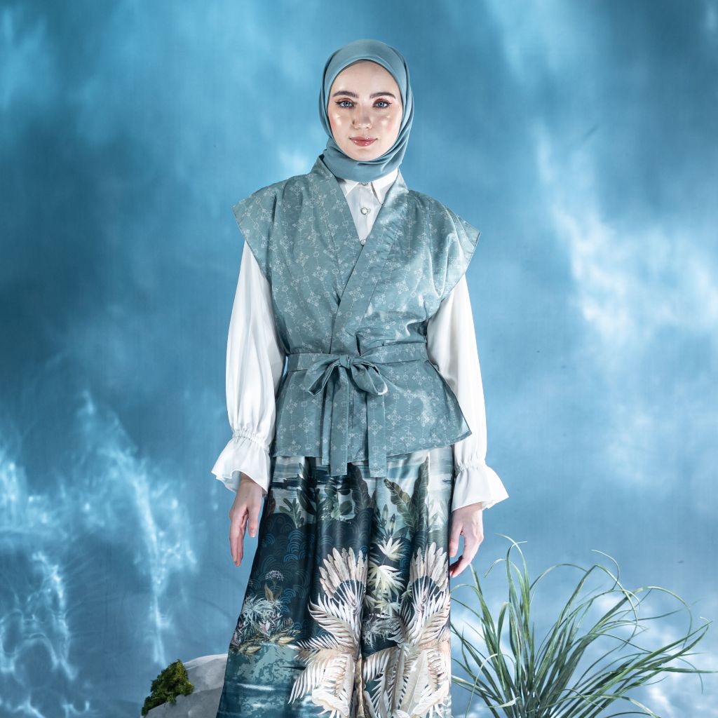 Jual Baneska Outer Vest Premium Ranu Series | Koleksi MUFFEST 2024 ...