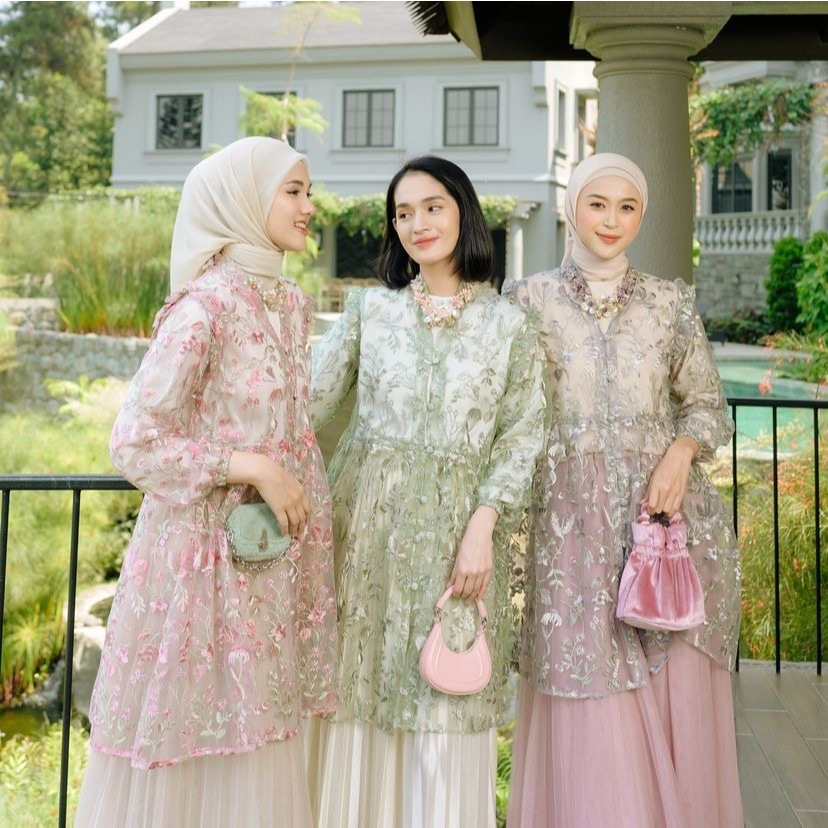 Jual Haidee & Orlin - Azura blouse (PILIH WARNA) | Shopee Indonesia