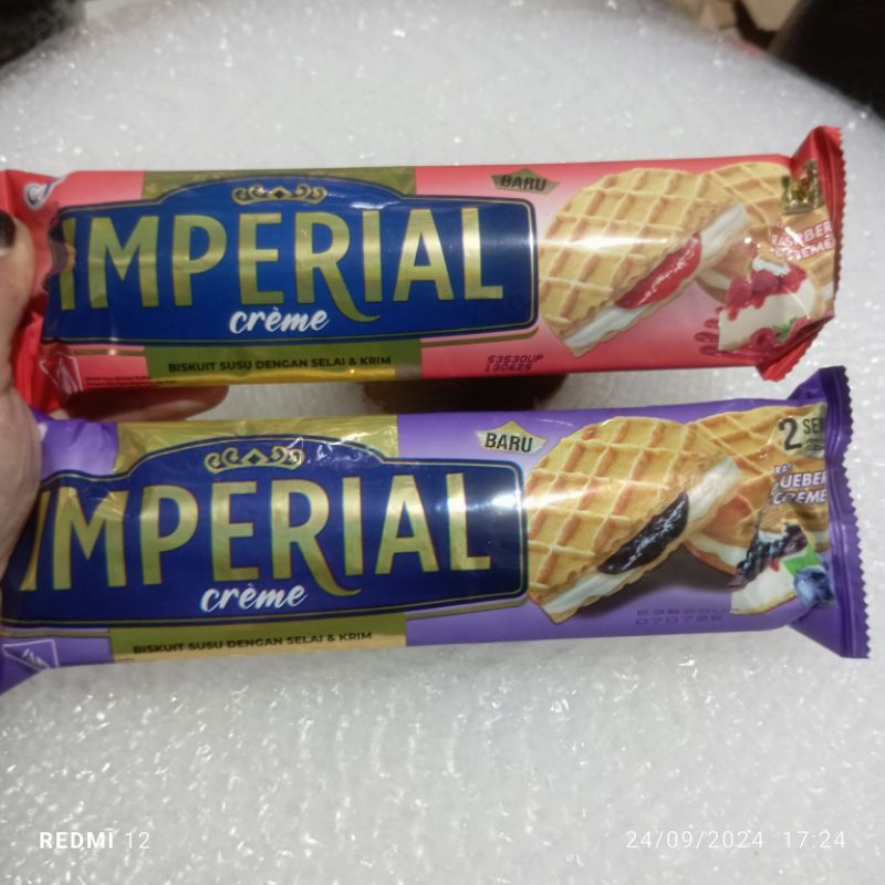 Jual IMPERIAL Creme Biskuit Blueberry & Creme 108 g | Shopee Indonesia