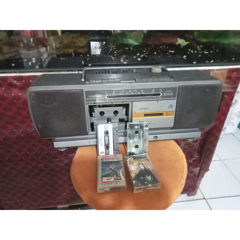 Jual radio tape mini compo polytron model PSC 37 DC plus dua kaset pita ...