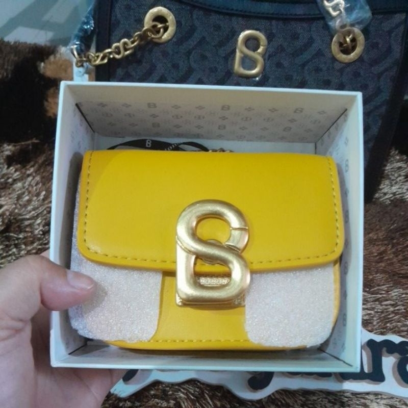 Jual Tas Buttonscarves Pl kaya baru muluss lengkap box | Shopee Indonesia