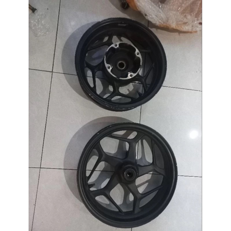 Jual velg pelek pelg roda depan belakang honda pcx 160 asli orignal ori ...