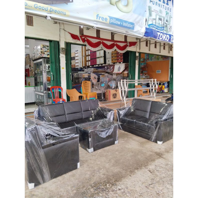 Jual Sofa Procella New Golden 321 Seater + Meja | Shopee Indonesia