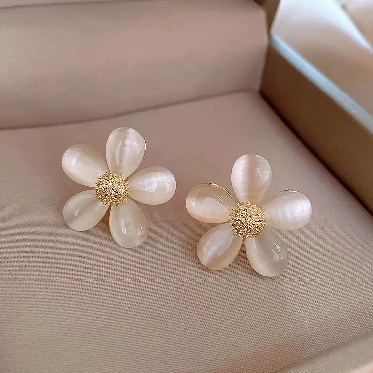Jual Anting Tusuk Motif Bunga Simple Ala Bahan Sterling Silver Untuk ...