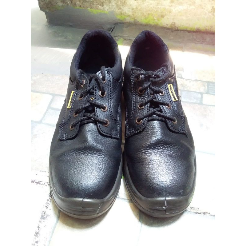 Jual Sepatu Safety shos krisbow UK 40 Original | Shopee Indonesia