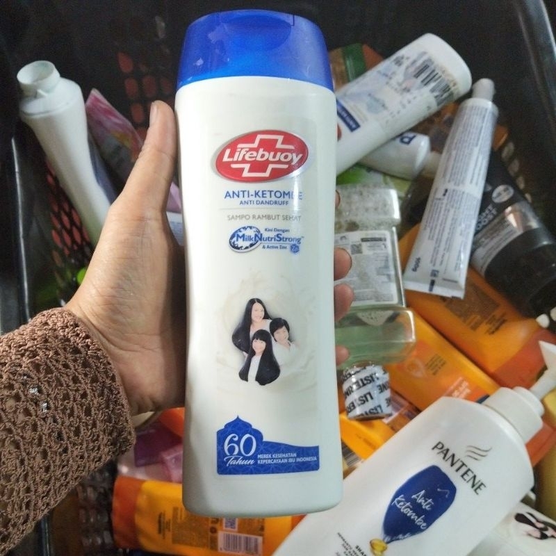 Jual LIFEBUOY Shampo anti ketombe 340ml | Shopee Indonesia