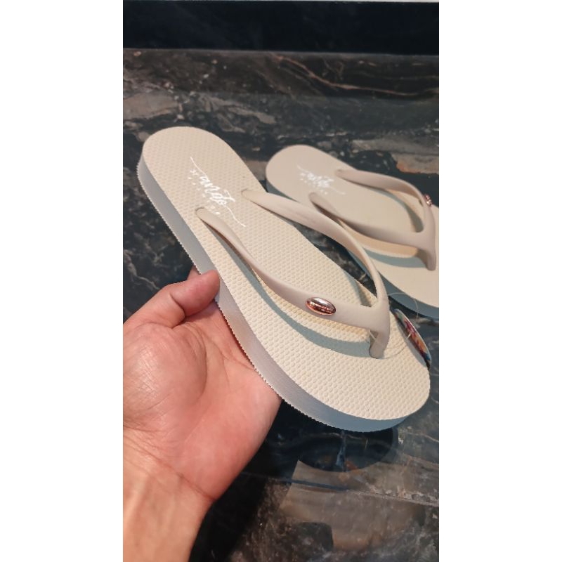 Jual Ando Diva-Sandal ando jepit wanita flat original 100% | Shopee ...
