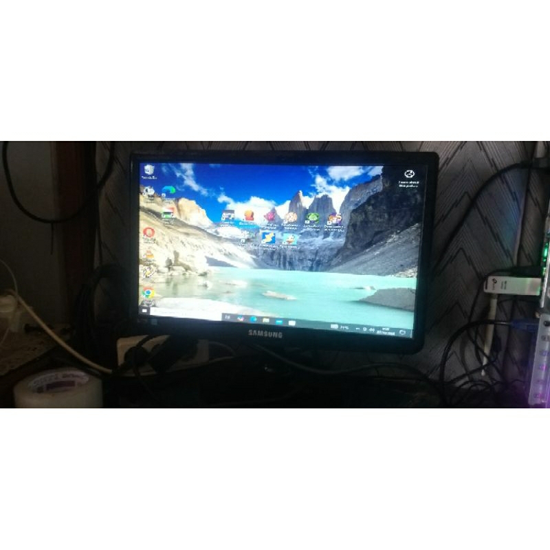 Jual monitor led samsung 19 in normal. | Shopee Indonesia