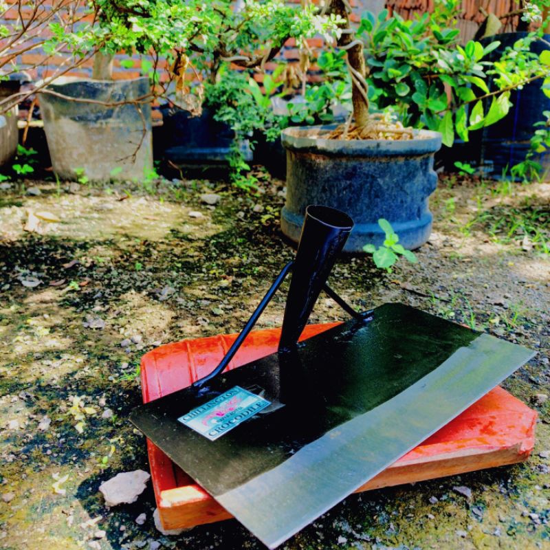 Jual Cangkul lebar anti lengket bahan baja murni kualitas - alat ...