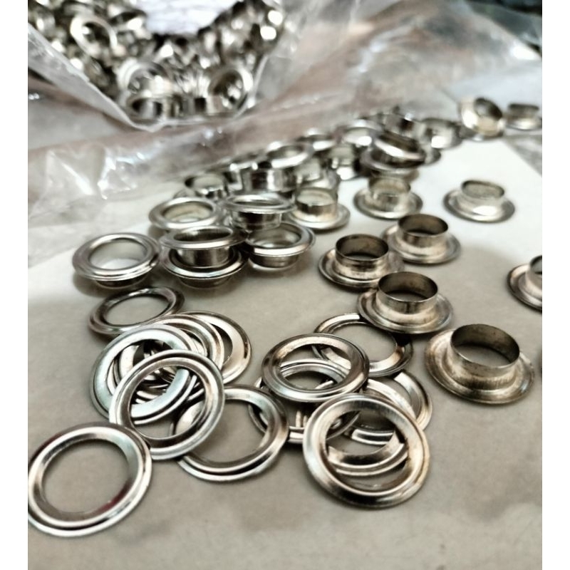 Jual ( Isi 50 set + ring ) MATA AYAM SILVER + Ring UKURAN 20 mm Luar ...