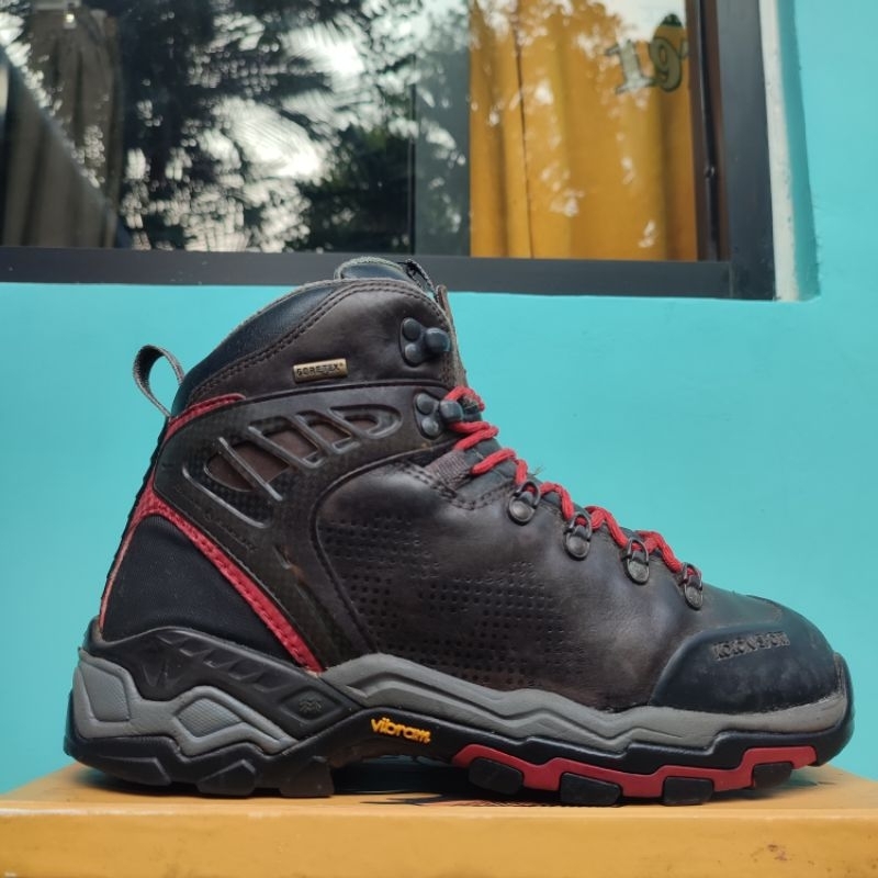 Jual Sepatu Outdoor Kolon Sport Second | Shopee Indonesia