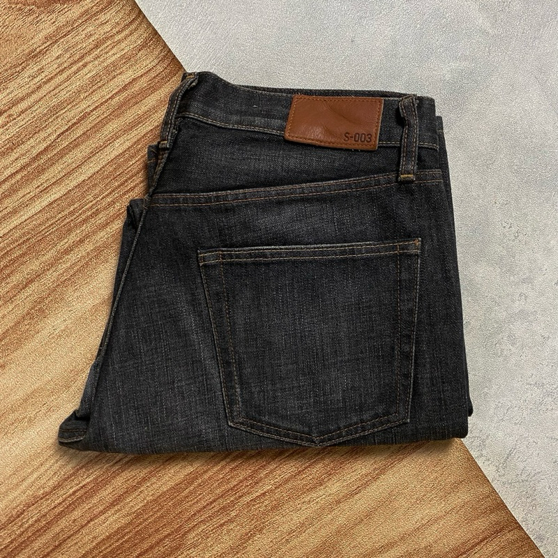 Jual Uniqlo UJ S-003 Easy Straight Fit Fading Black Japanese Denim ...