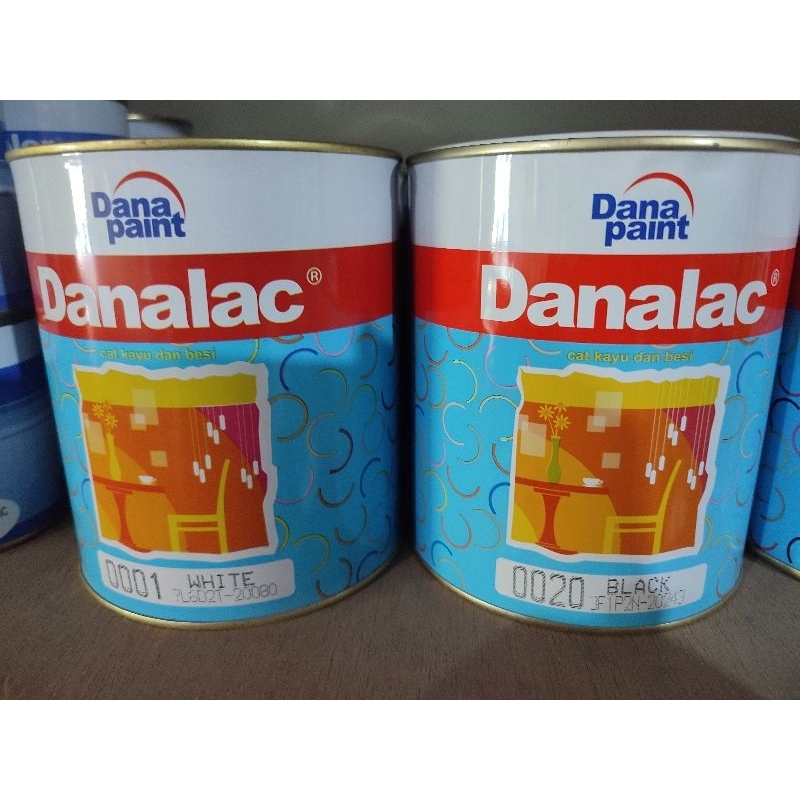 Jual Cat Minyak besi dan kayu Danalac by Dana Paint kemasan 0.9 Liter ...