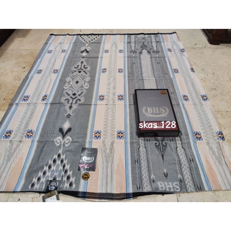Jual Sarung bhs excellent skt mix ska silver putih hitam mewah menawan ...