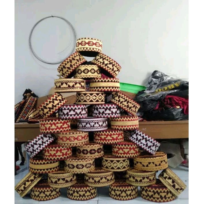 Jual (COD) Peci Tapis Lampung Asli Sulam Tangan | Shopee Indonesia