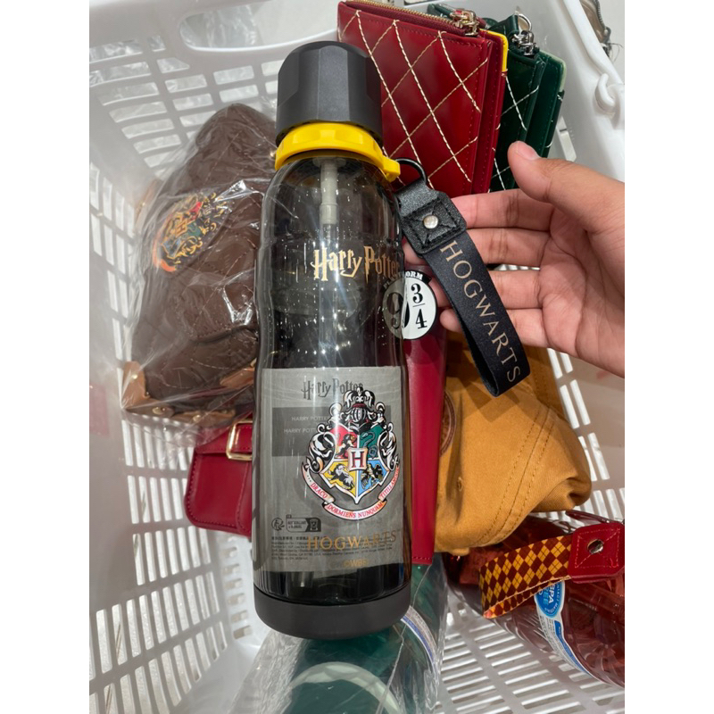 Jual MINISO X HARRY POTTER plastic bottle hufflepuff (BOOKED) | Shopee ...
