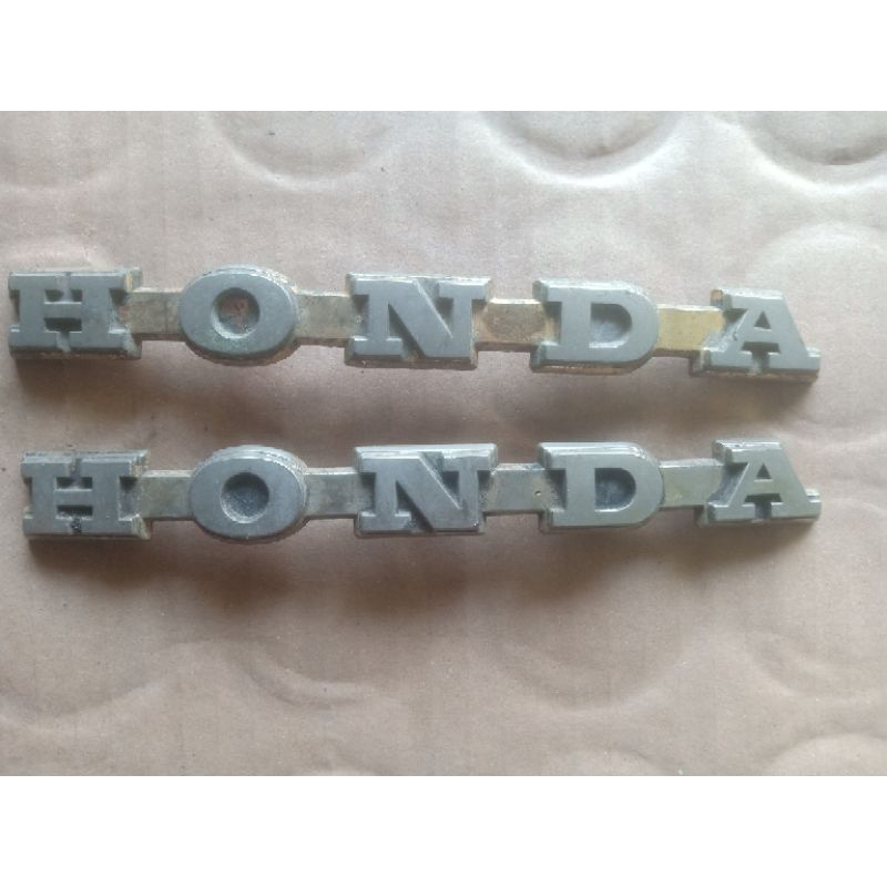 Jual LOGO SIMBOL EMBLEM TANGKI TENGKI HONDA C700 C 700 C800 C 800 ...