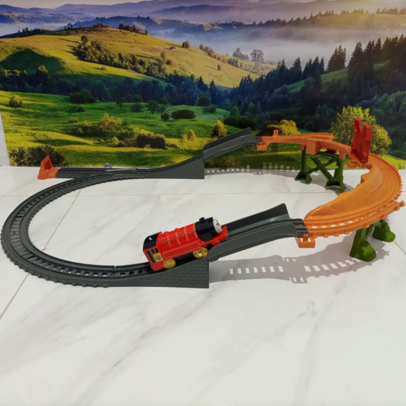 Jual Thomas & Friends TrackMaster Revolution - Breakaway Bridge Set ...