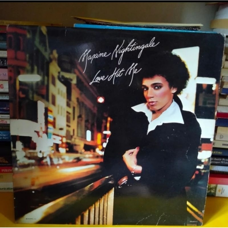 Jual VINYL MAXINE NIGHTINGALE LOVE HIT ME | Shopee Indonesia