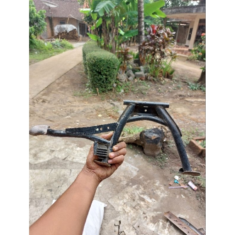 Jual Standar Tengah Standar 2 Vario 125 Vario 150 Original | Shopee ...
