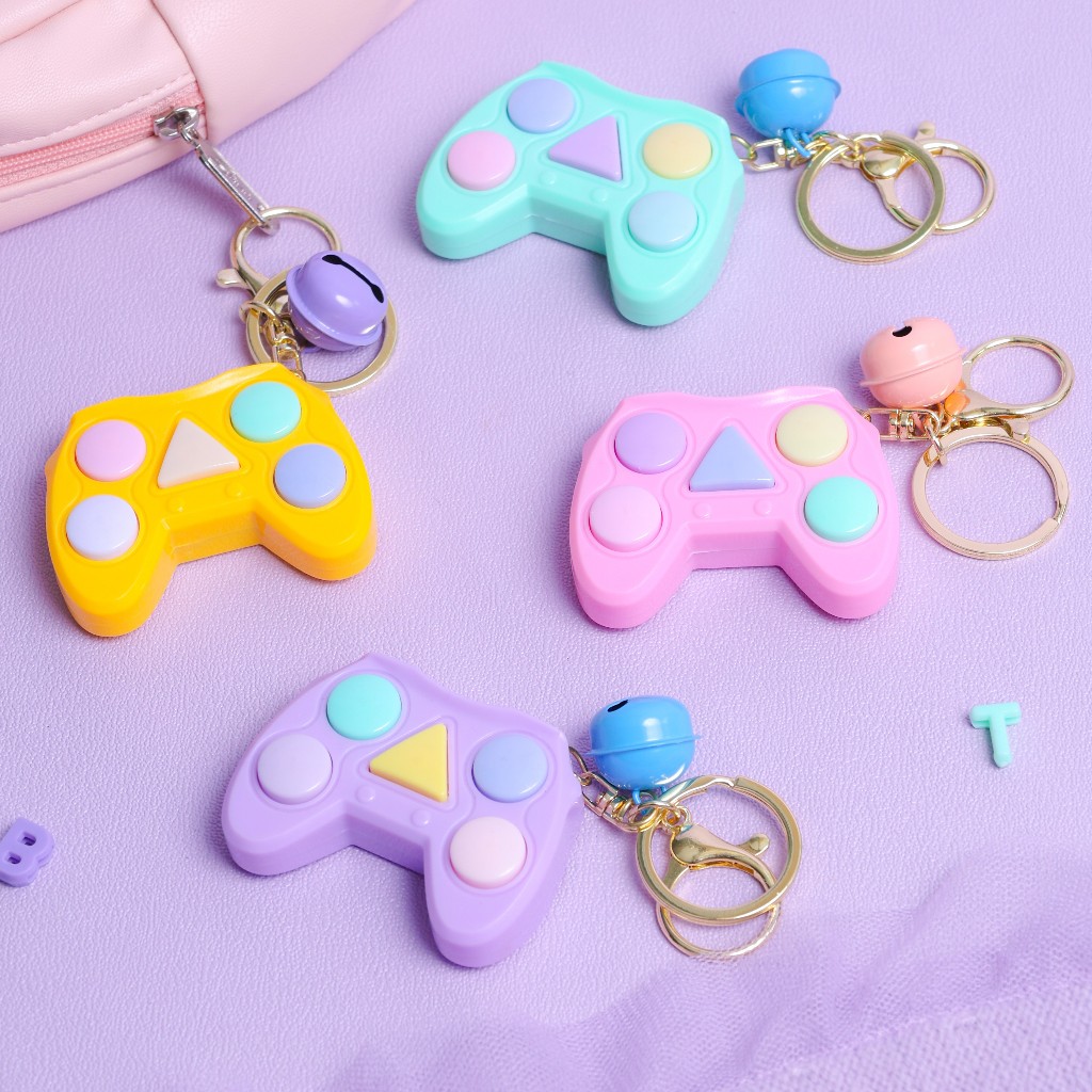 Jual Stroberi Gamebot Joystick Keychain | Shopee Indonesia