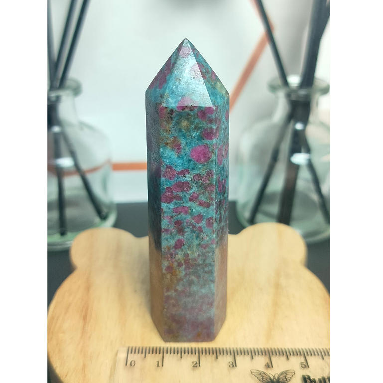 Jual atural Stone Tower Ruby With Kyanite Point UV Reactive (4 ...