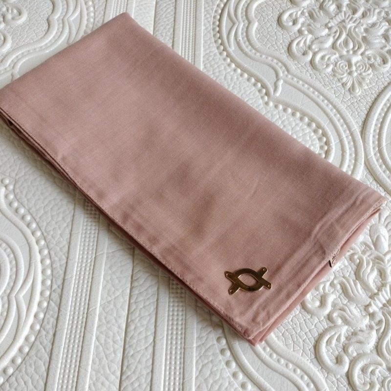 Jual HIJAB POLOS PIN KLAMBY+POUCH | Shopee Indonesia