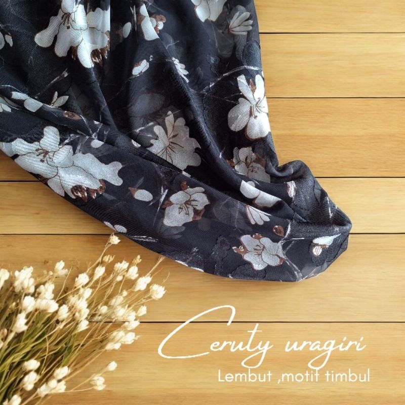 Jual kain sifon ceruty rubiah motif bunga / kain ceruty uragiri motif ...