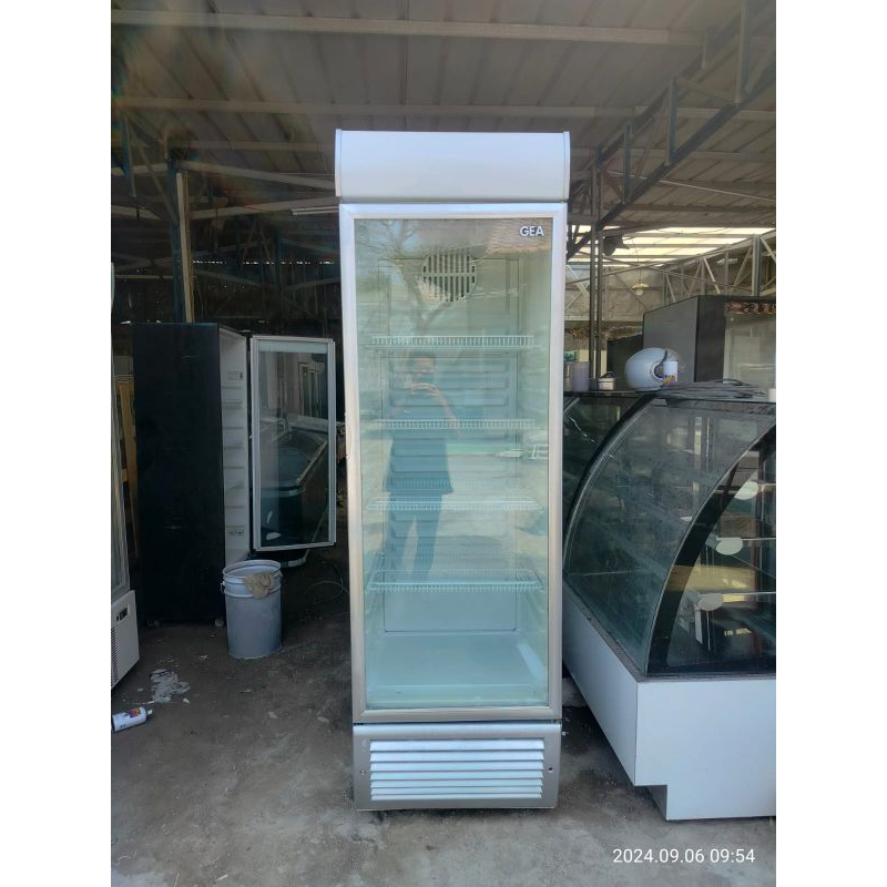 Jual SECOND/BEKAS SHOWCASE 1 PINTU JUMBO/DISPLAY COOLER | Shopee Indonesia