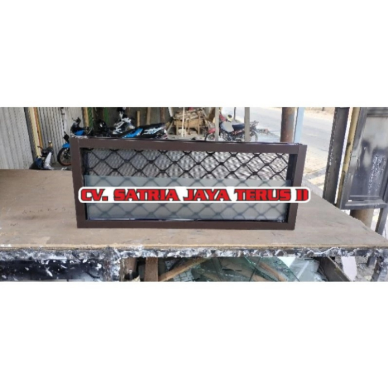 Jual BOVEN 40X80 KOMPLIT VENTILASI TRALIS EXPANDA ALUMINIUM KACA ZIGZAG ...