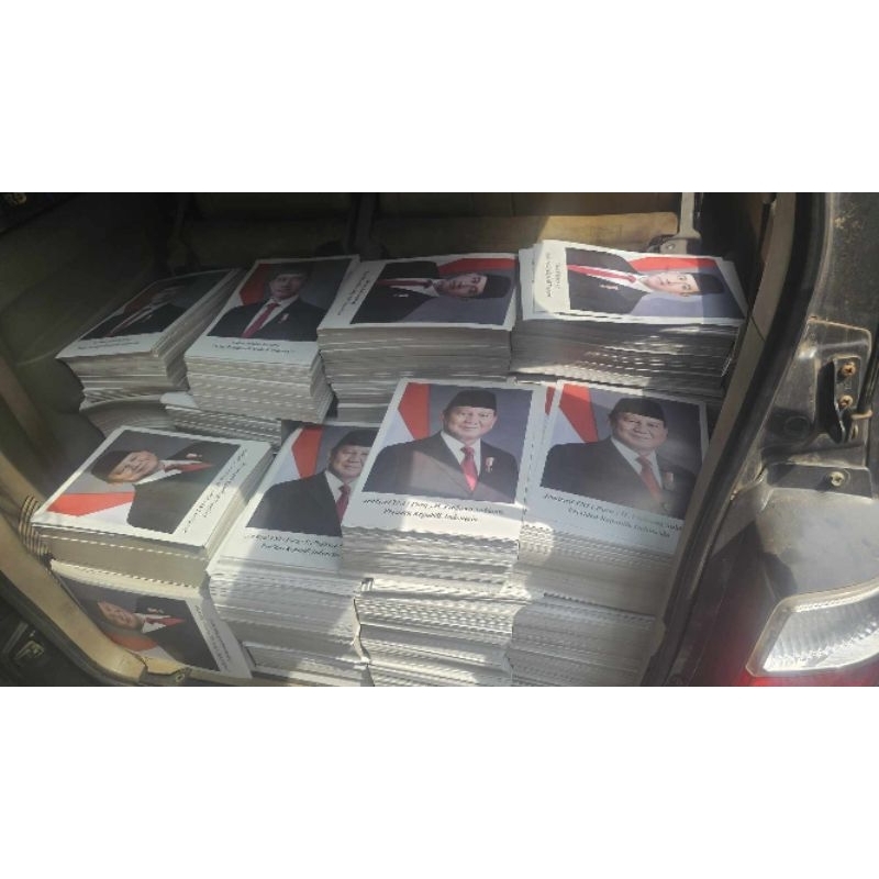 Jual PHOTO RESMI PRESIDEN DAN WAKILNYA 2024-2029 UKURAN 25X35 CM ...