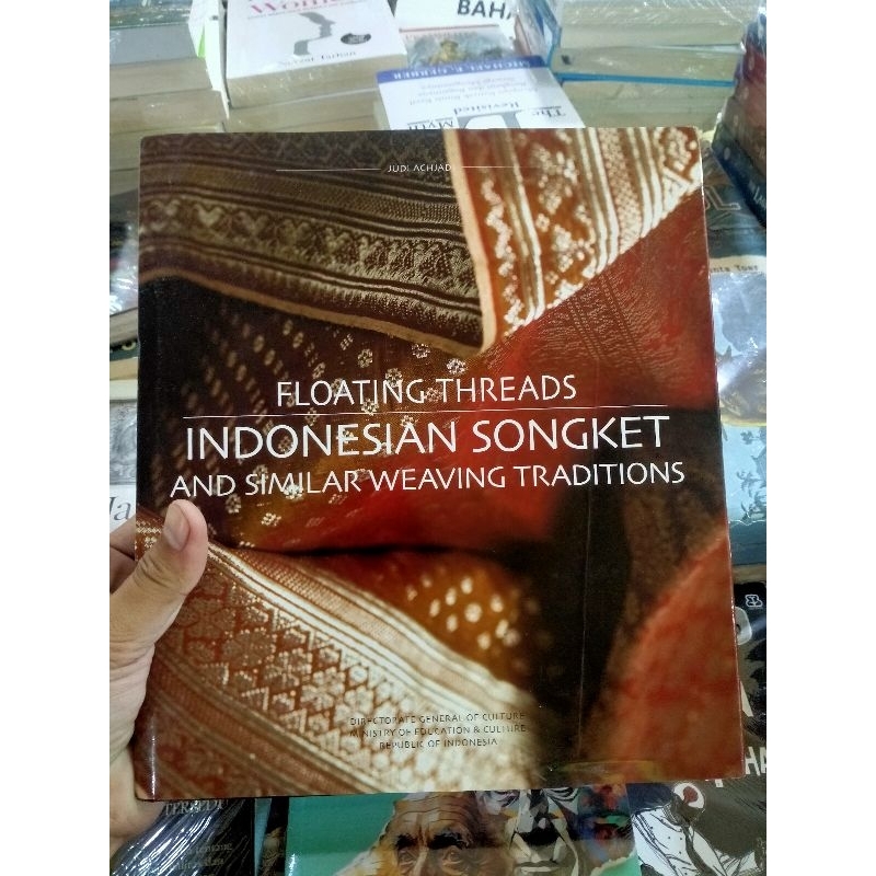 Jual buku floating threads Indonesian songket and similiar weaving ...