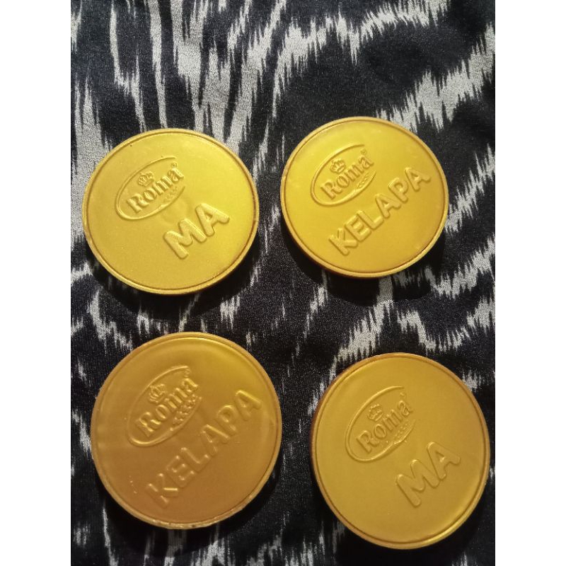 Jual Biskuit koin emas Roma Kelapa | Shopee Indonesia