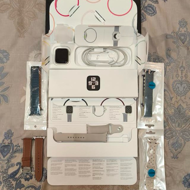 Jual Apple watch iwatch SE gen 2 2022 44mm IBOX Resmi garansi on BH 98% ...