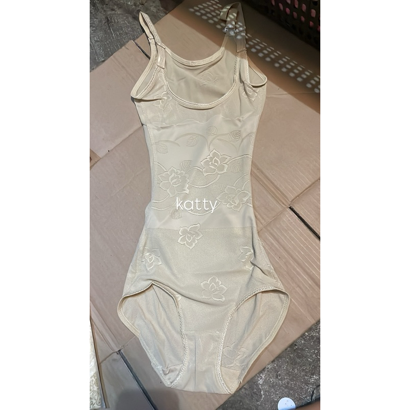 Jual korset wanita M xs xxl pelangsing badan lingkar dada awal :24cm ...