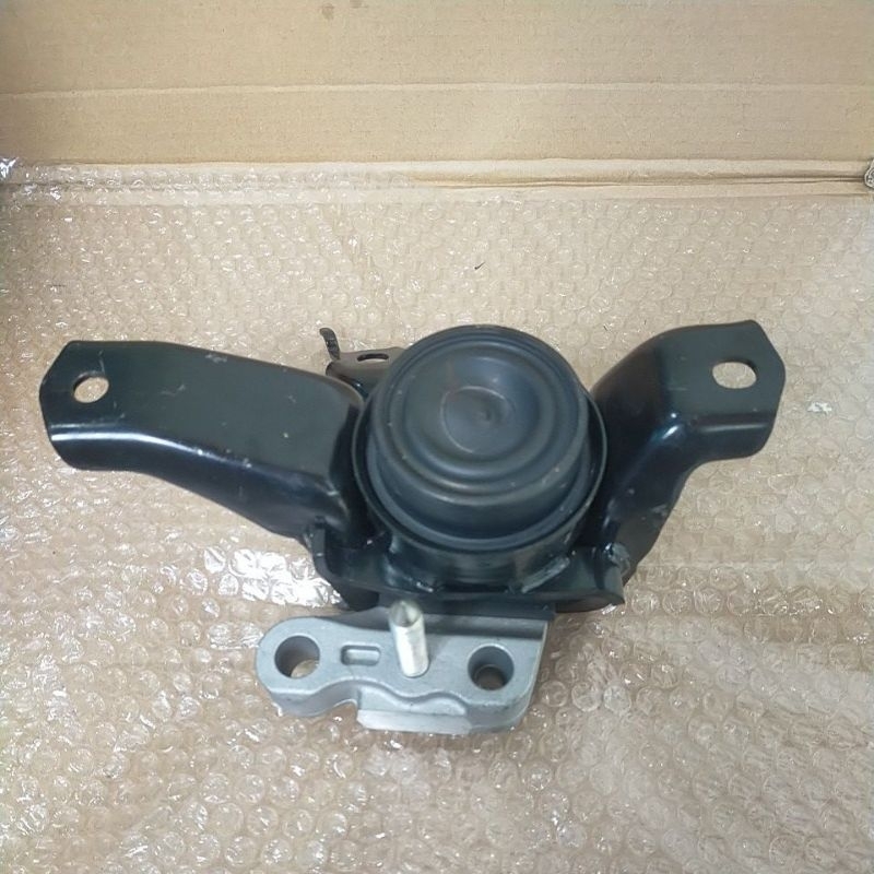 Jual Engine mounting kanan mobil toyota SIENTA original | Shopee Indonesia
