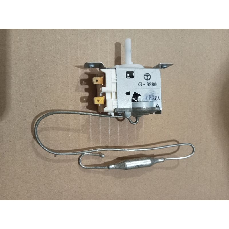 Jual Thermostat kulkas Toshiba ORIGINAL | Shopee Indonesia